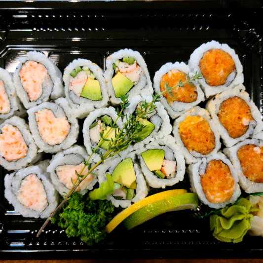 LS9. Maki Combo C (18 pcs) | Aya260 Sushi