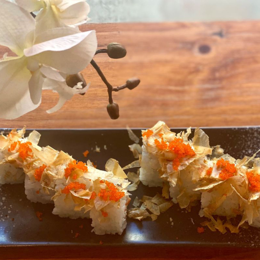 17. Golden Leaf Roll (8 pcs) | Fushimi Sushi Sydney