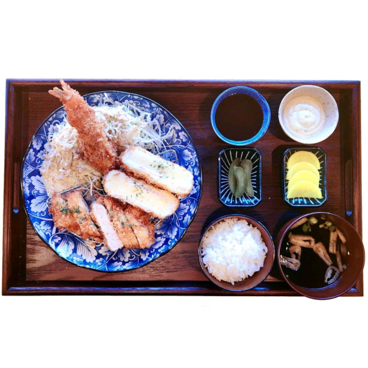 Assorted Chicken Katsu Set | Ukatsu & VicCup (Japanese Cutlet/Korean ...