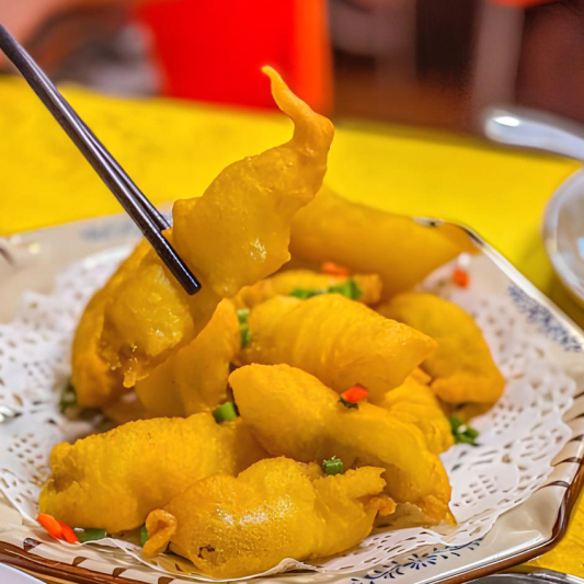 Pepper-Salt Nine-Spot Gourami (Grilled Dragon Head) 椒盐九肚鱼 (龙头烤 ...